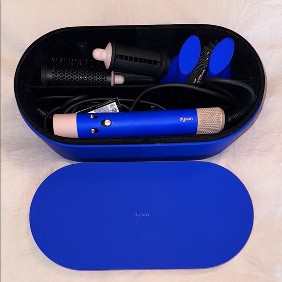 Dyson | Hair | Special Edition Airwrap Multistylercomplete Long In Blue ...